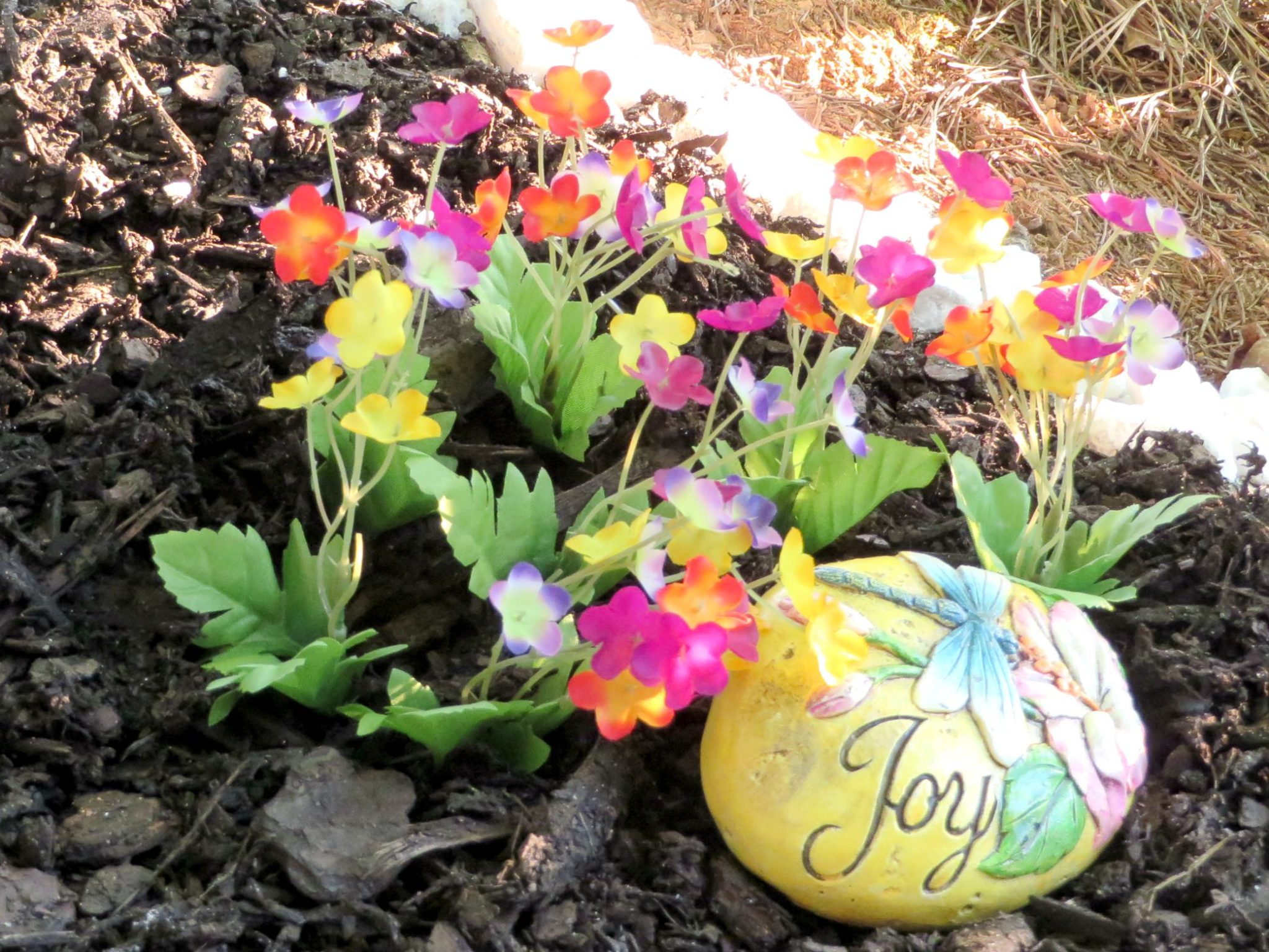 How To Create A Magical Fairy Garden- Fun Money Mom
