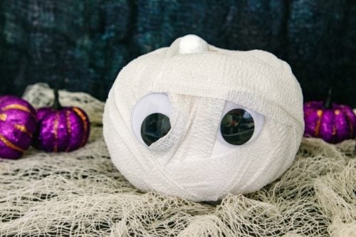 Mummy Pumpkin (No Carve Halloween Craft) - Fun Money Mom