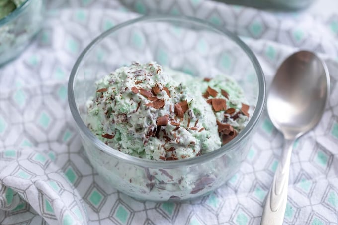 Mint Chocolate Chip Ice Cream (no churn recipe) | Fun Money Mom