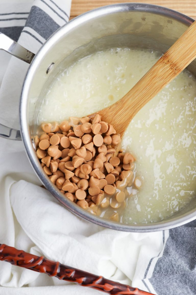 Butterbeer Fudge Recipe | Fun Money Mom