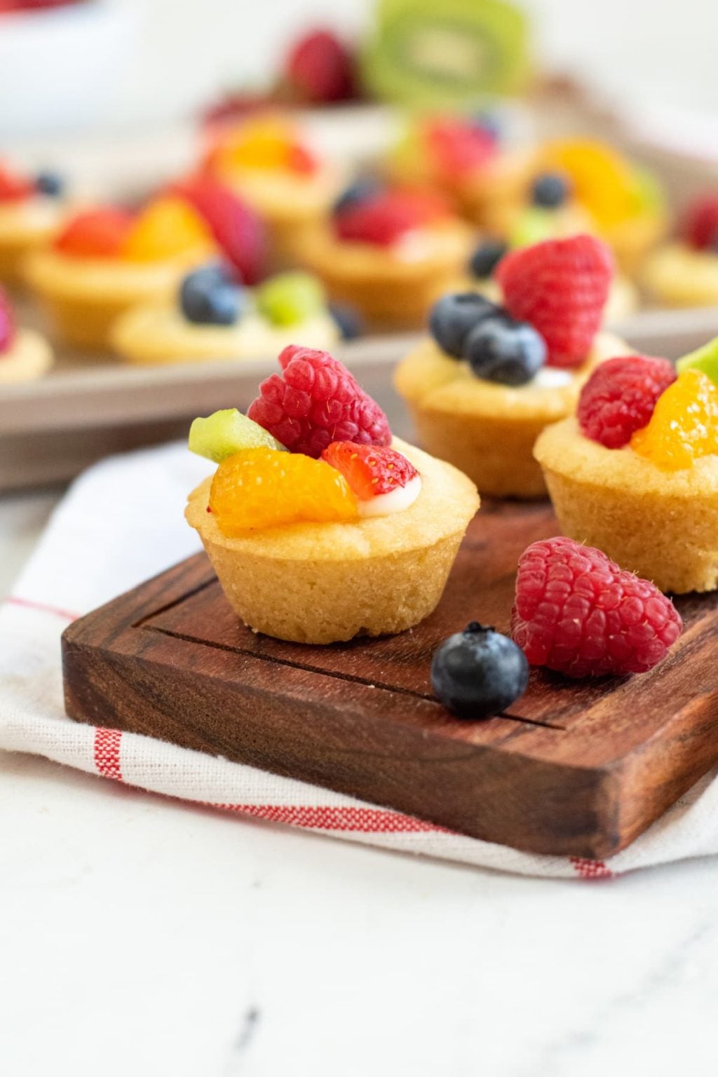 Mini Fruit Tart Recipe - Fun Money Mom