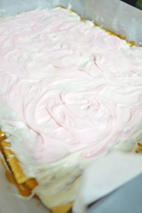 Easter Crack - Easy Saltine Toffee Recipe