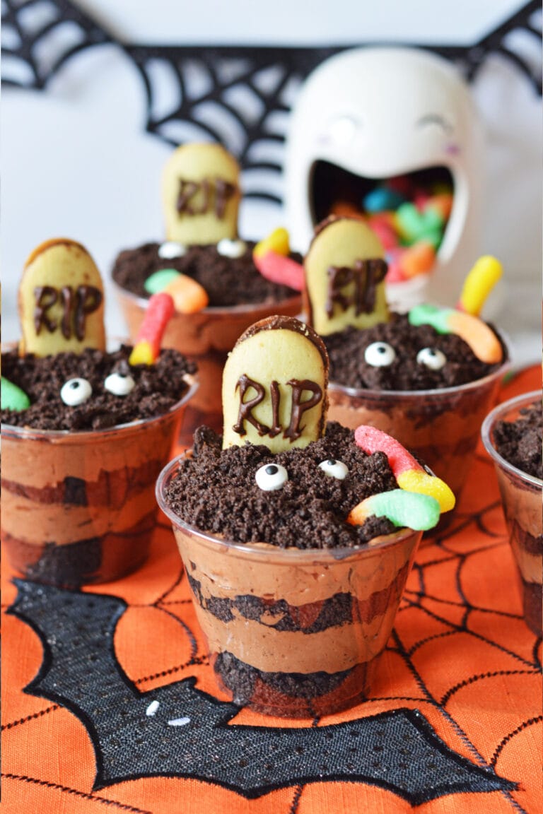 Halloween Dirt Pudding Recipe - Fun Money Mom