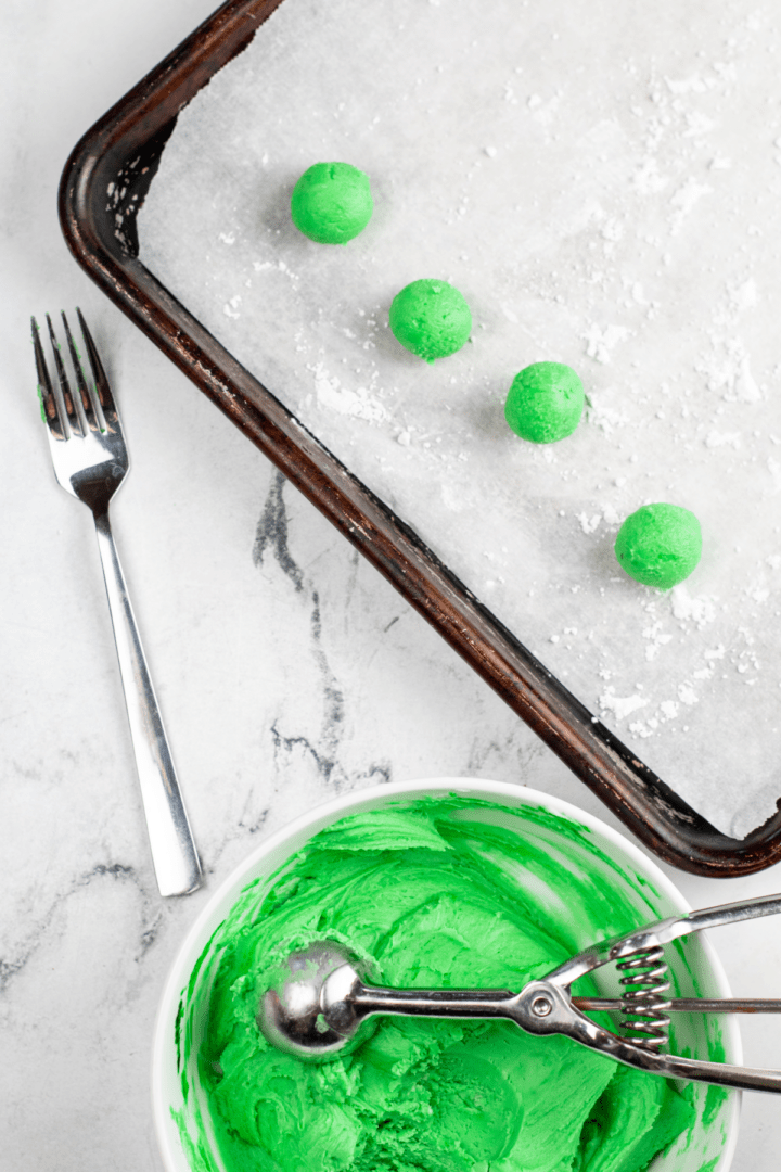 Christmas Mint Candy Recipe - Fun Money Mom