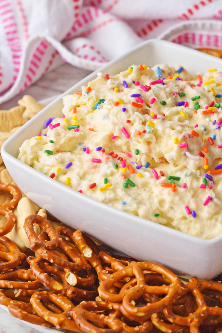Easy Dunkaroo Dip (Funfetti Cake Mix Recipe) - Fun Money Mom