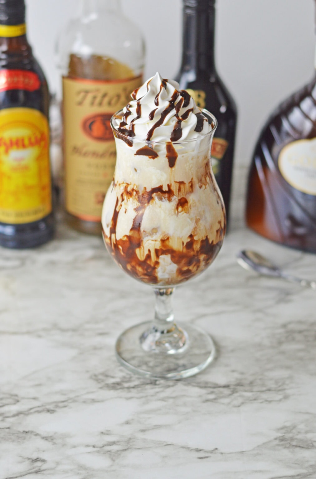 White Chocolate Mudslide - Fun Money Mom