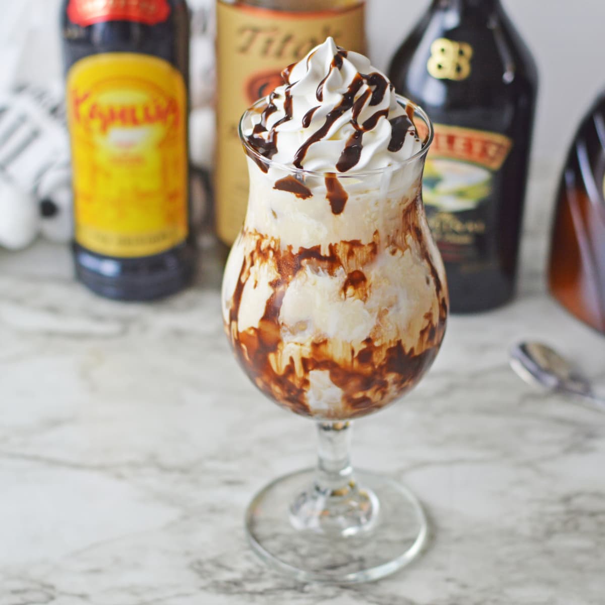 White Chocolate Mudslide - Fun Money Mom
