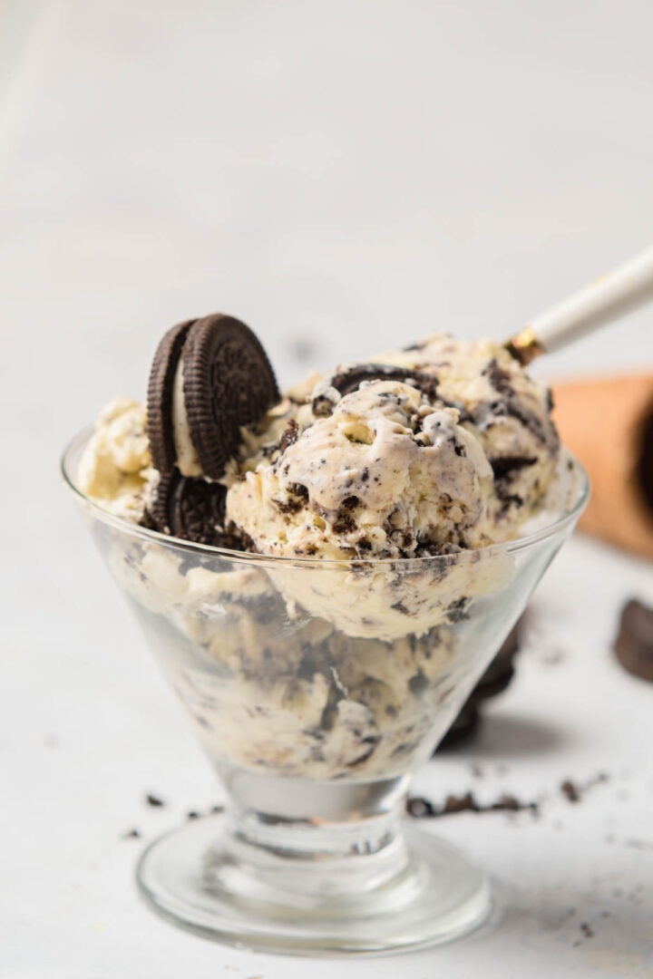 No Churn Oreo Ice Cream - Fun Money Mom