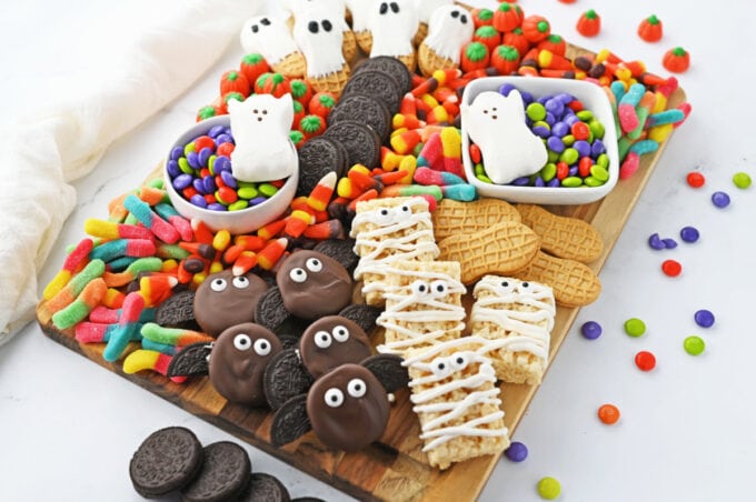 How To Make A Halloween Snack Board - Fun Money Mom