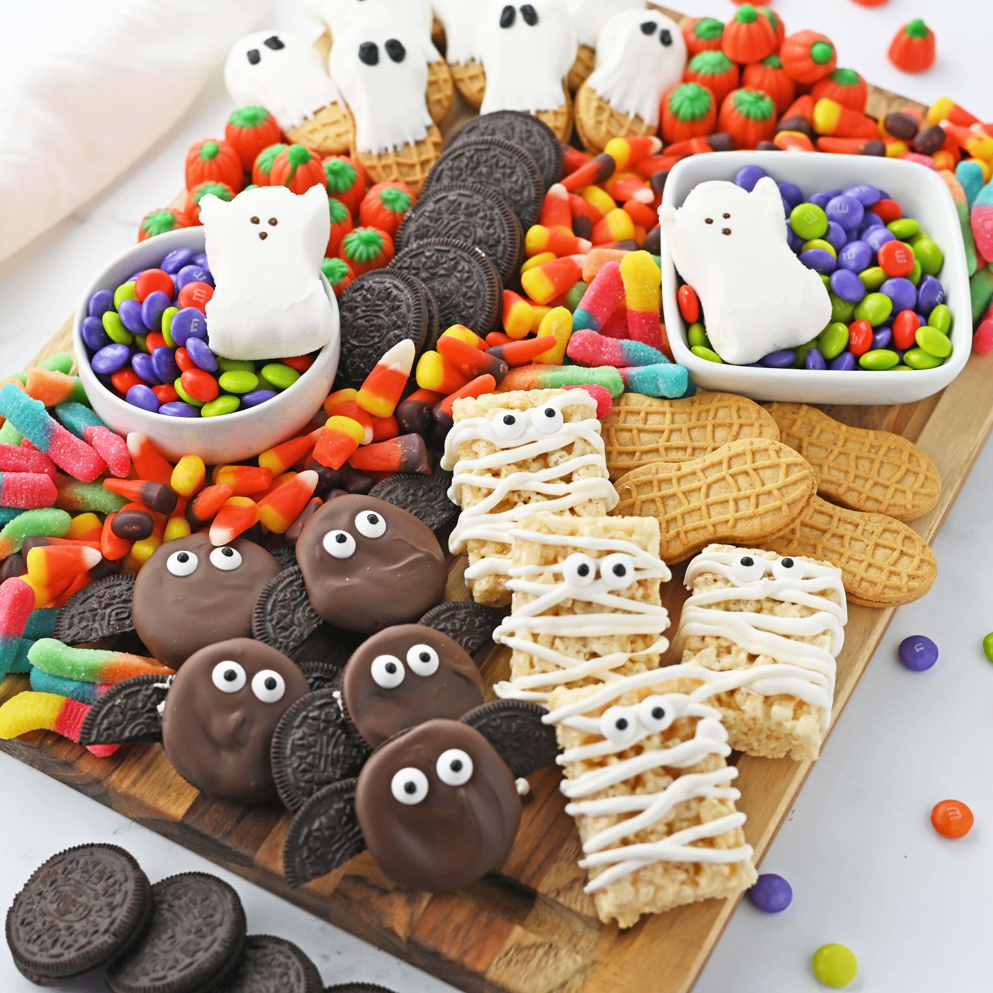 33 Of The Best Halloween Charcuterie Board Ideas