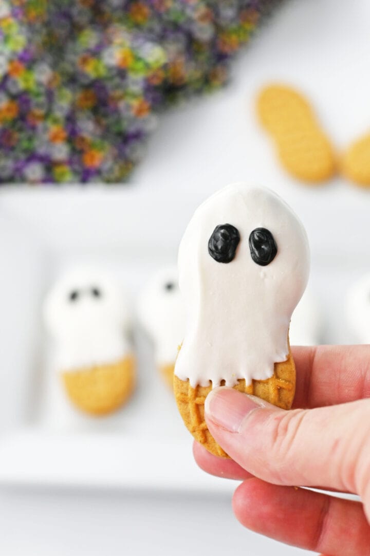 Easy Nutter Butter Ghost Cookies - Fun Money Mom