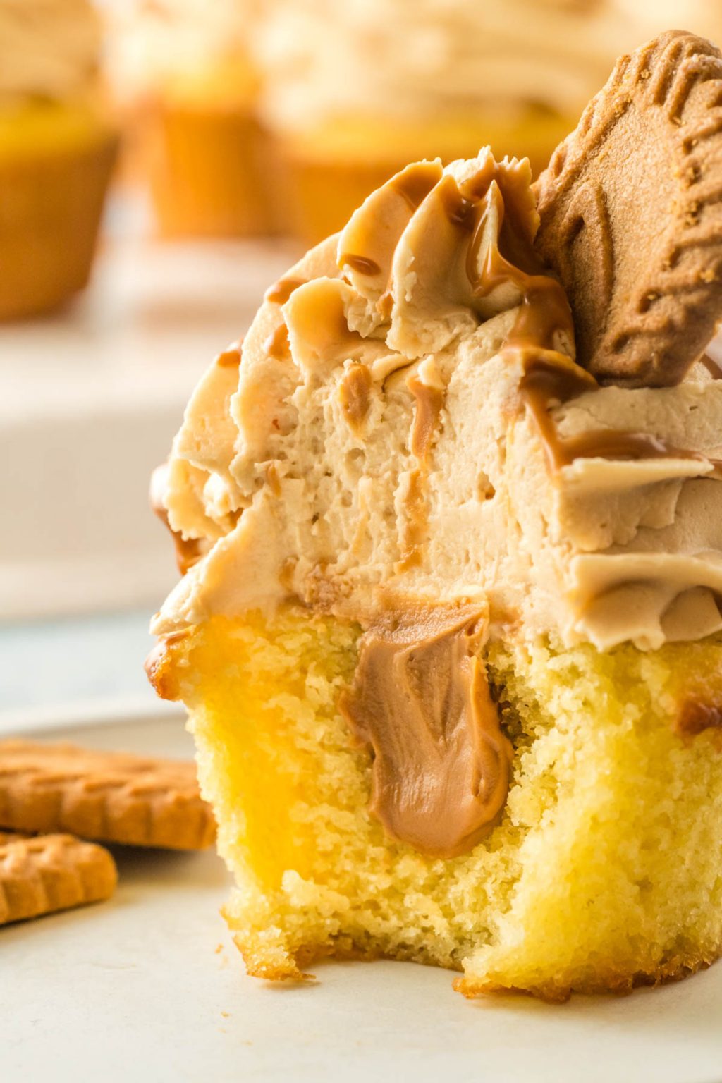 Biscoff Cupcakes (With Biscoff Buttercream Frosting)