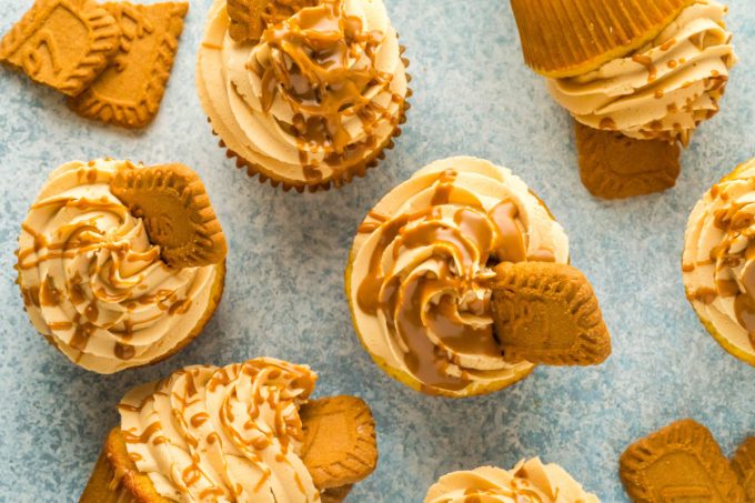 Biscoff Cupcakes (With Biscoff Buttercream Frosting)
