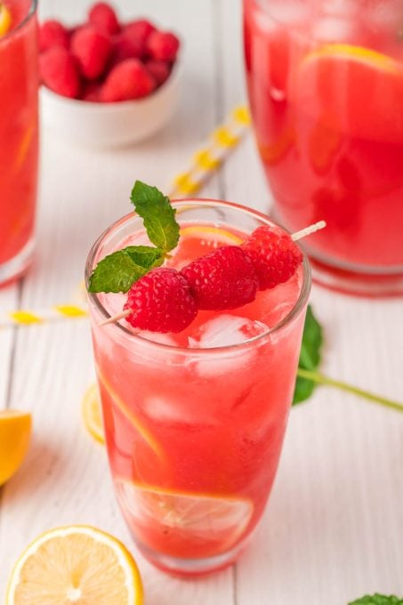 Easy Raspberry Lemonade - Fun Money Mom