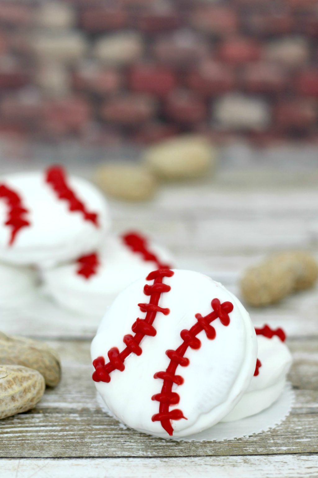 Oreo Baseball Cookies - Fun Money Mom